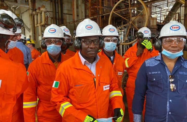 NAPIMS Boss, Wunti Visits Erha FPSO, Assures Of Production Increase ...